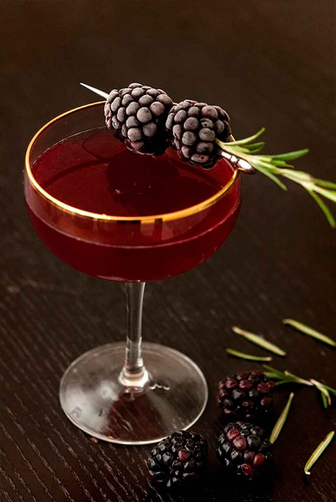 A Frosted Blackberry Christmas Cocktail – She Keeps a Lovely Home
