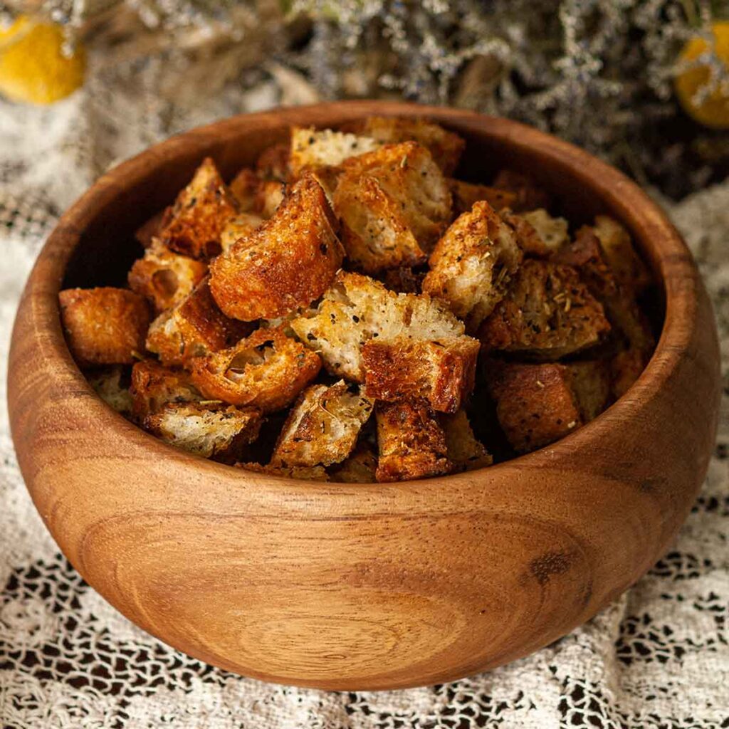 Easy, Crunchy Italian Croutons – She Keeps a Lovely Home